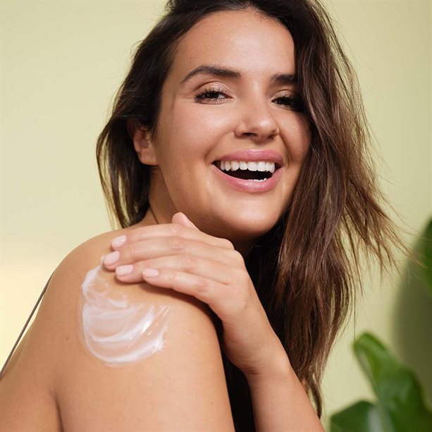 Avocado Replenishing Multipurpose Cream - 400ml | Toiletries | AVON UK